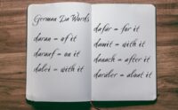 German Da Words [How to Use: damit, darüber, darauf…] – Emma Loves German